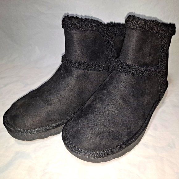 Jellypop | Shoes | Jellypop Sette Booties Womens 7m Black Faux Suede ...